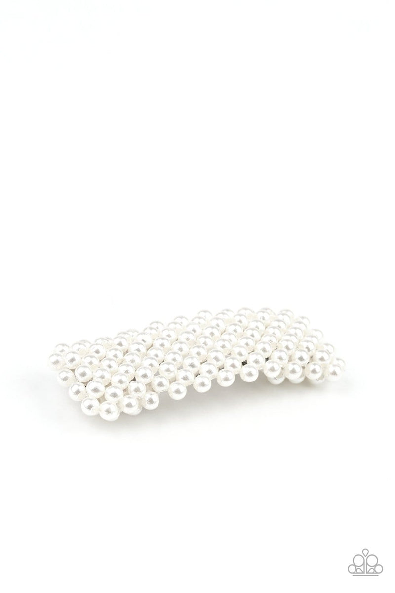 Pearl-Clutching Posh - White: Paparazzi – Jewels N’ Thingz Boutique
